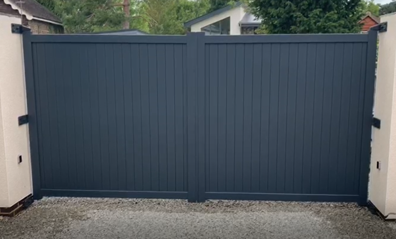 Aluminium Gates - Longman Gates Aluminium